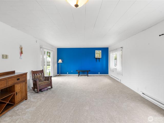 25 Whalebone Way
