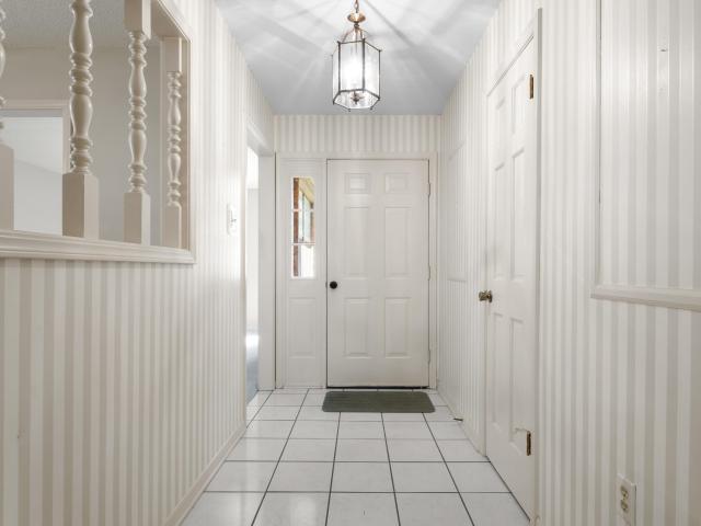 25 White Oak Drive