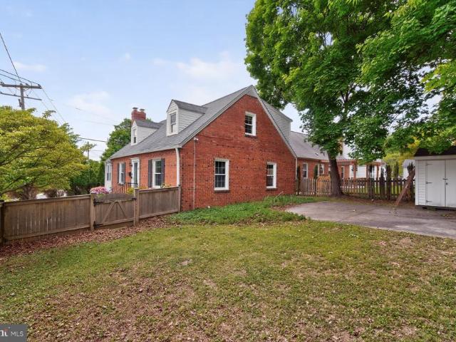 25 Williams Street