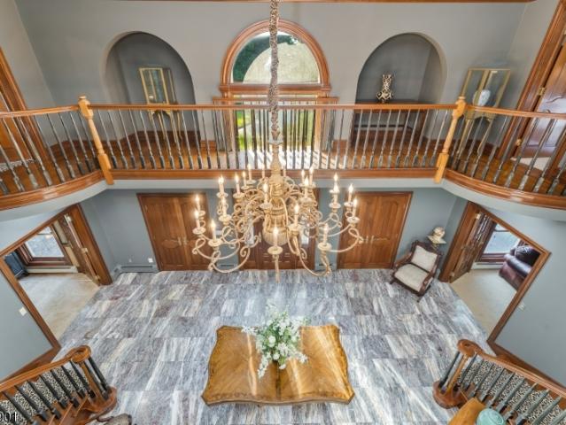25 Wilshire Dr