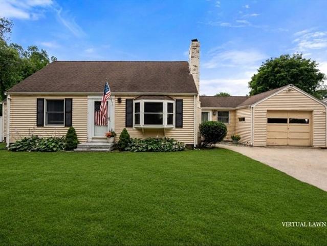 25 Wilson St, Beverly, MA 01915
