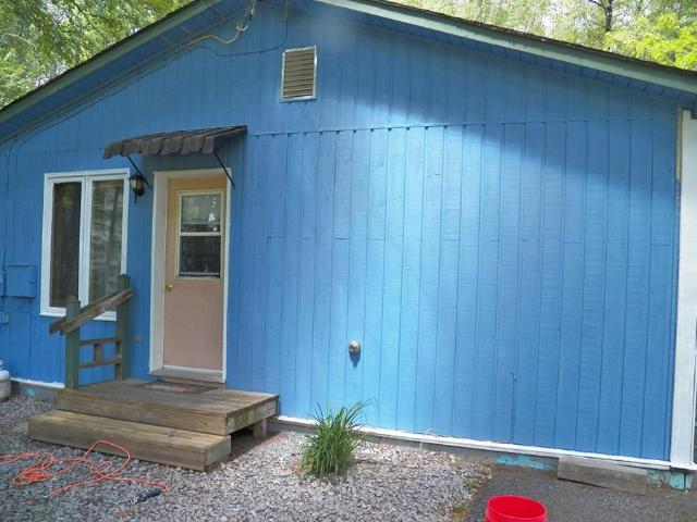 25 Woodlawn Avenue
