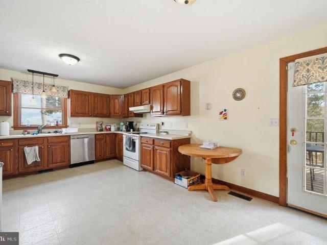 25 woodlawn dr