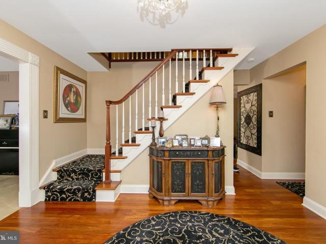 25 Acorn Hill Drive