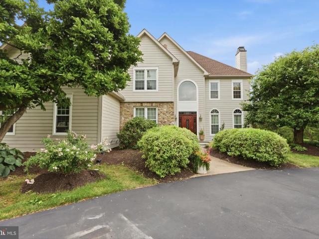 25 Alexanders Court
