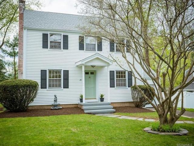 25 Appletree Ln, North Haven, CT 06473