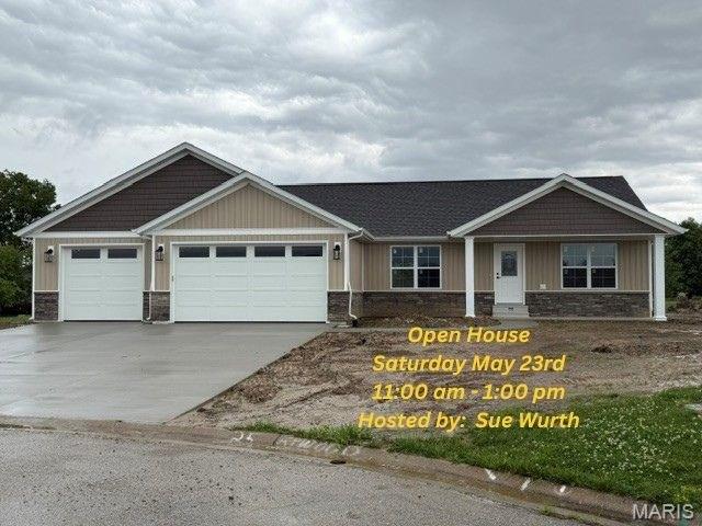 25 Atwood Ct, Highland, IL 62249