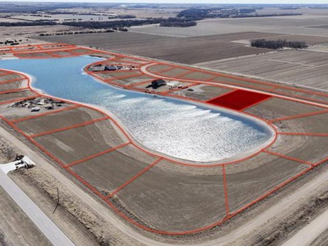 25 Bald Eagle Dr, Chapman, NE 68827