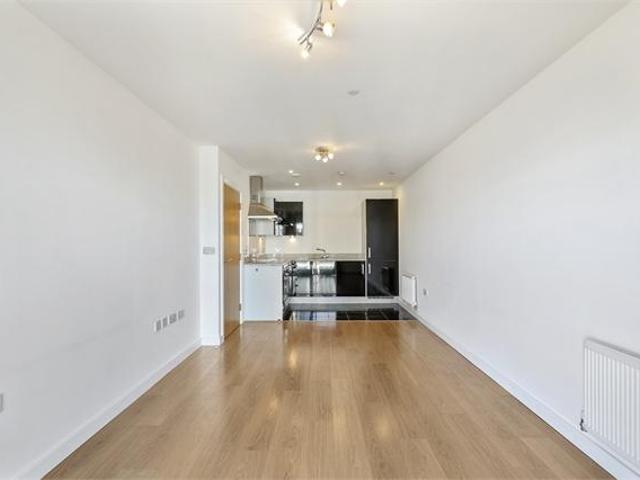 25 Barge Walk, London, SE10 2 bed apartment to rent £2,100 pcm £485 pw