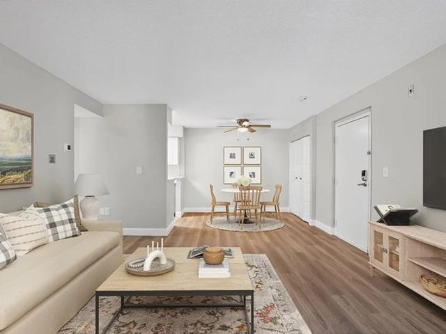 25 Bay Ridge Dr, Nashua, NH 03062
