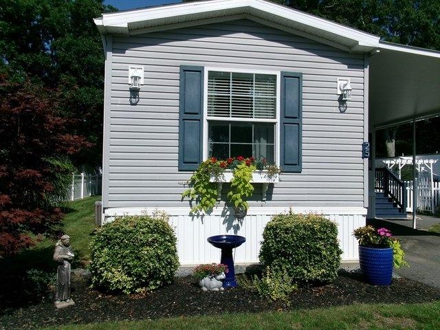 25 Bayberry Ln, Plymouth, MA 02360