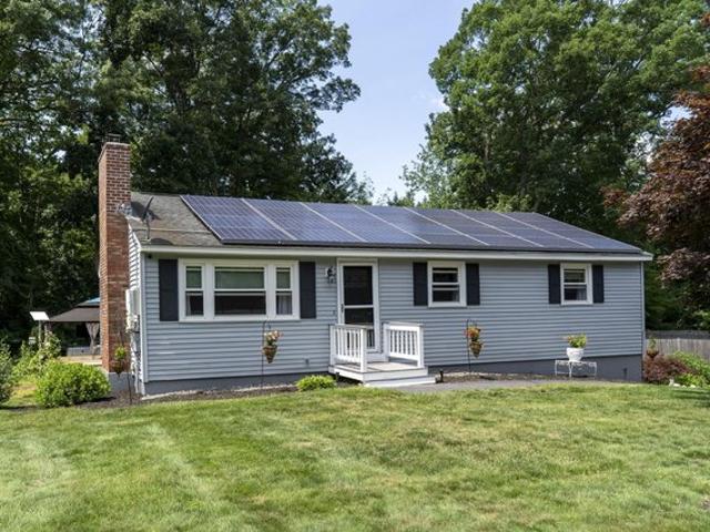 25 Bedard Ave, Derry, NH 03038