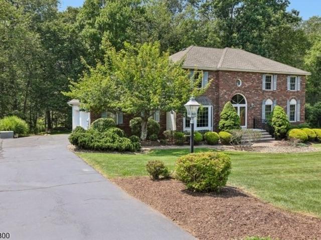 25 Bedminster Rd, Randolph, NJ 07869