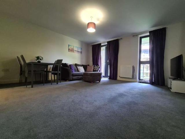 2 Bedroom Flat