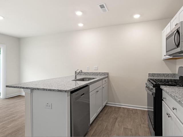 25 Bee Garden Court