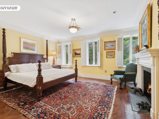 25 Beekman Place, Unit 4