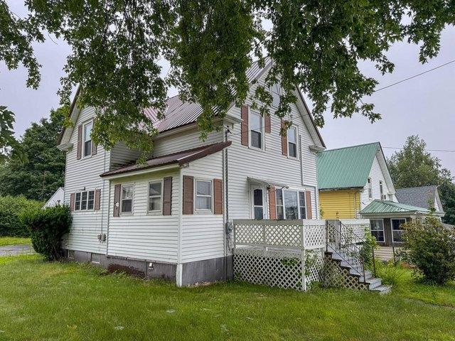 25 Birch St, East Millinocket, ME 04430