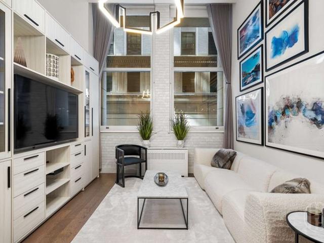 25 Broad St Apt 4K, New York, NY 10004