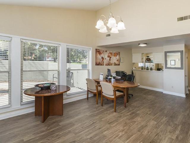 25 Broadmoor 1 Bedroom Apartment for Rent at 25 Sommerlyn Rd, Colorado Springs, CO 80906 Broadmoor