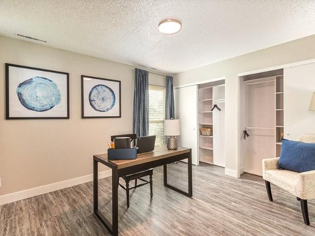 25 Broadmoor 2 Bedroom Apartment for Rent at 25 Sommerlyn Rd, Colorado Springs, CO 80906 Broadmoor