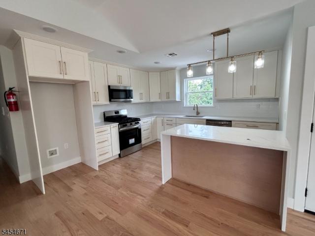 25 Brookside Ave # 2