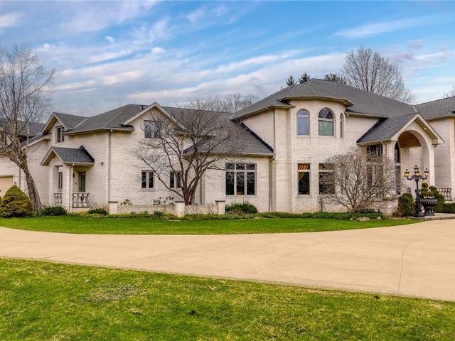 25 Brandon Court
