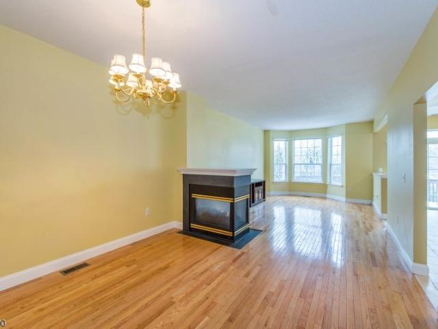 25 Buckingham Ct, Randolph Twp. Us, nj