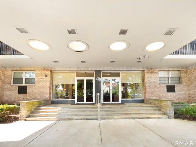 25 Cartright St Unit 5F, Bridgeport, CT 06604