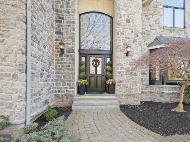 25 Carsdale Drive
