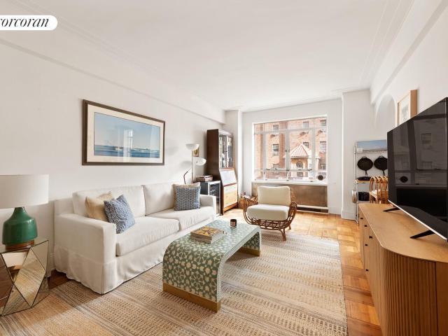 25 central park w 9st