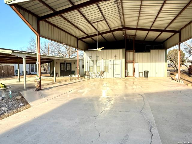 25 Cenizo Cir, Brackettville, TX 78832 | MLS #1936
