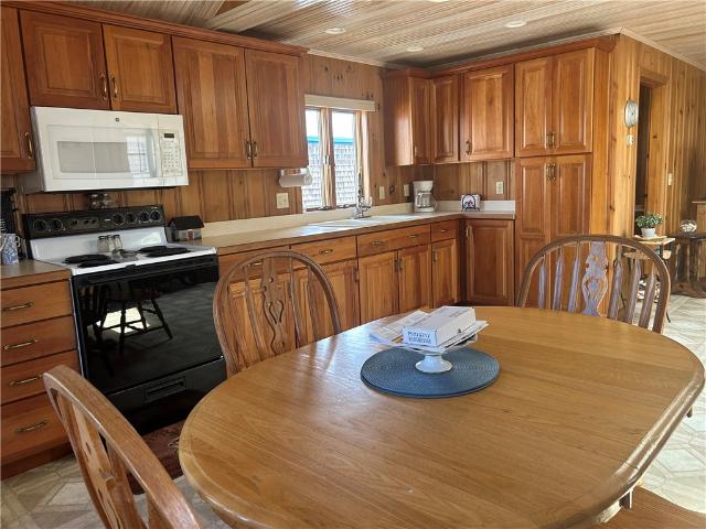25 Champlin Avenue