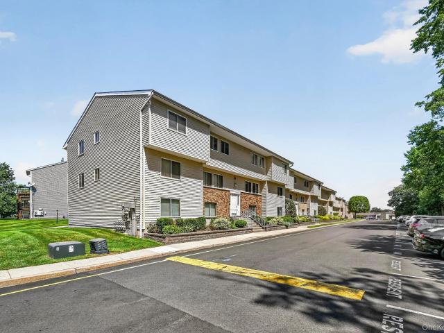25 College Avenue 102