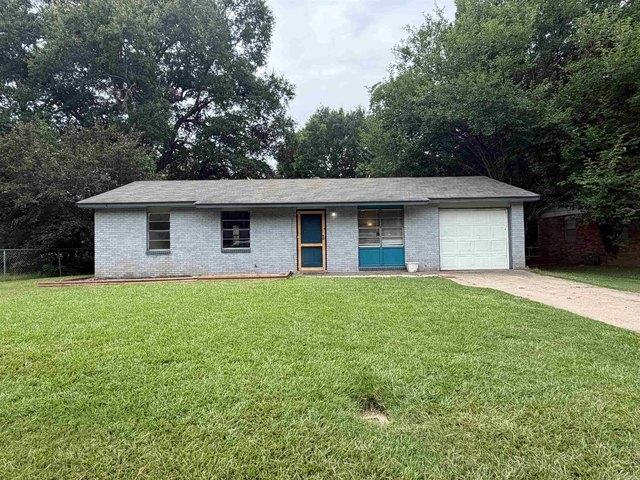 25 Collins Rd, Jacksonville, AR 72076