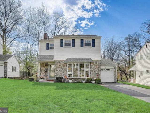 25 Colonial Dr, Havertown, PA 19083