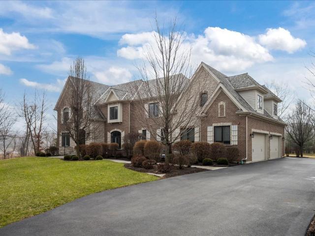 25 Clay Ct, Lake Bluff, IL 60044 | MLS #12611 | Compass