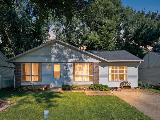 25 Creekview Court