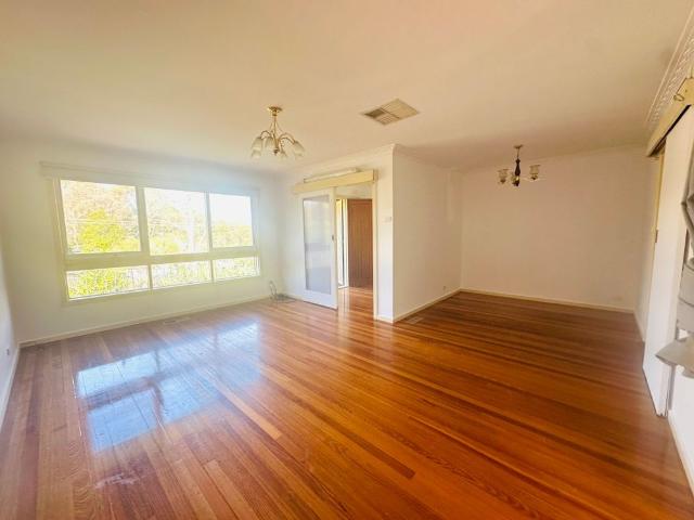 25 Cypress Avenue