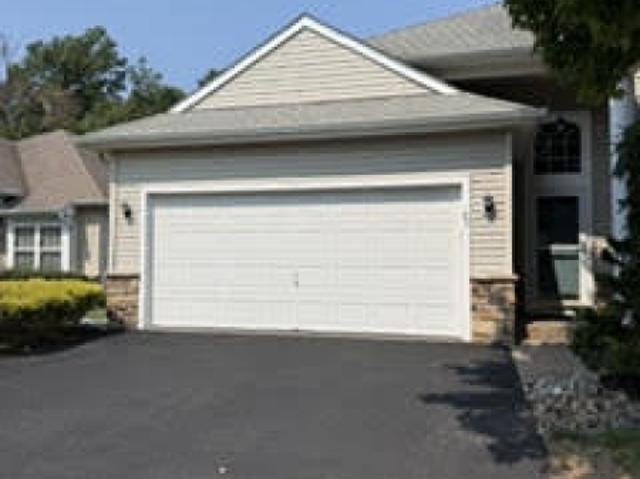 25 Daulton Dr