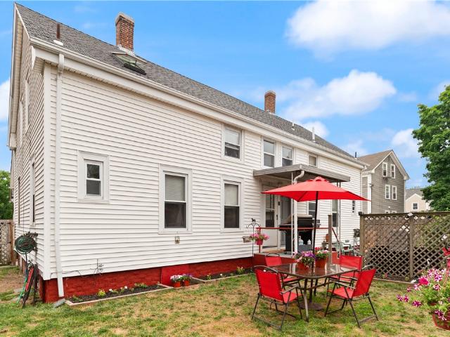 25 Davis Street