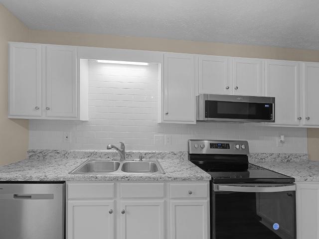 25 Dawnwood Cv