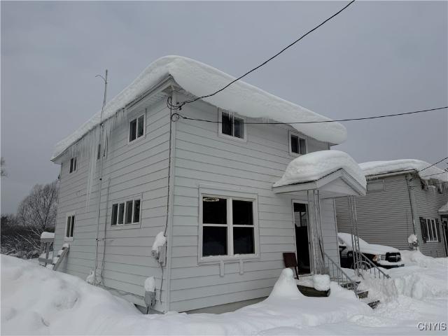 25 Demott Street