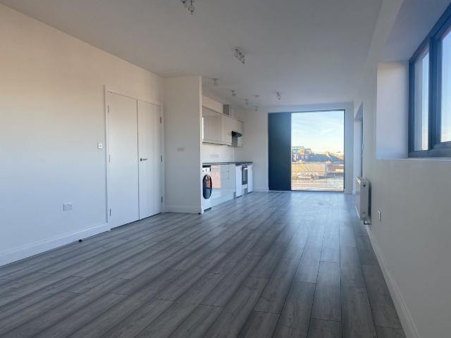 25 Denmark Hill SE5, 2 bed flat to rent, £2,100 pcm | PrimeLocation