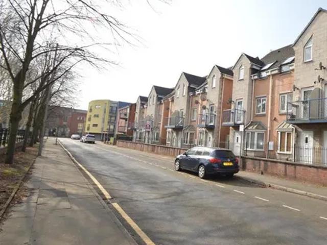 25 Dearden Street, Manchester, M15 5LZ, United Kingdom | 4 bed townhouse for rent #136167490 | Rentberry