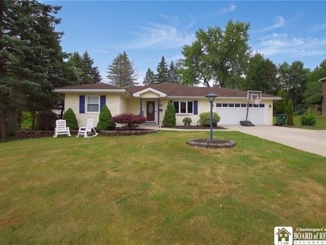 25 Delevan Ave, Jamestown, NY 14701
