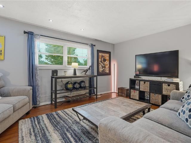 25 Dover Dr