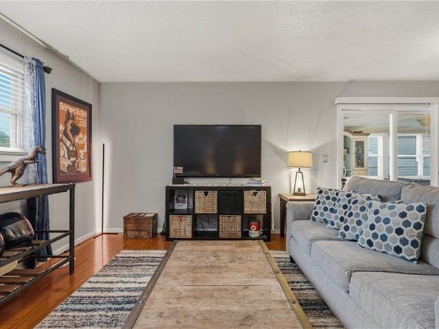 25 Dover Dr, Cranberry Twp, PA
