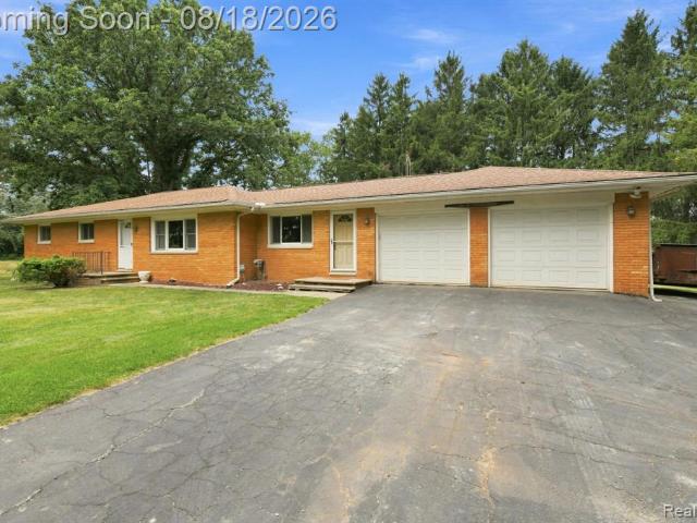 25 E Oakwood Road