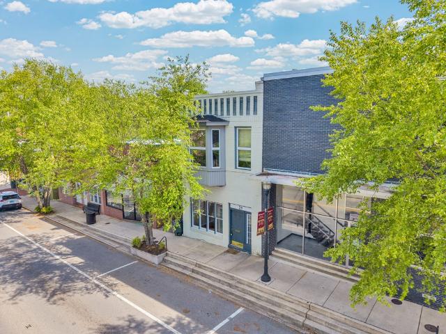 25 E Bockman Way