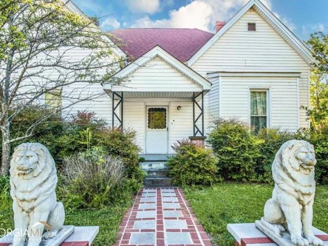 25 E Georgia Ave, Comer, GA 30629